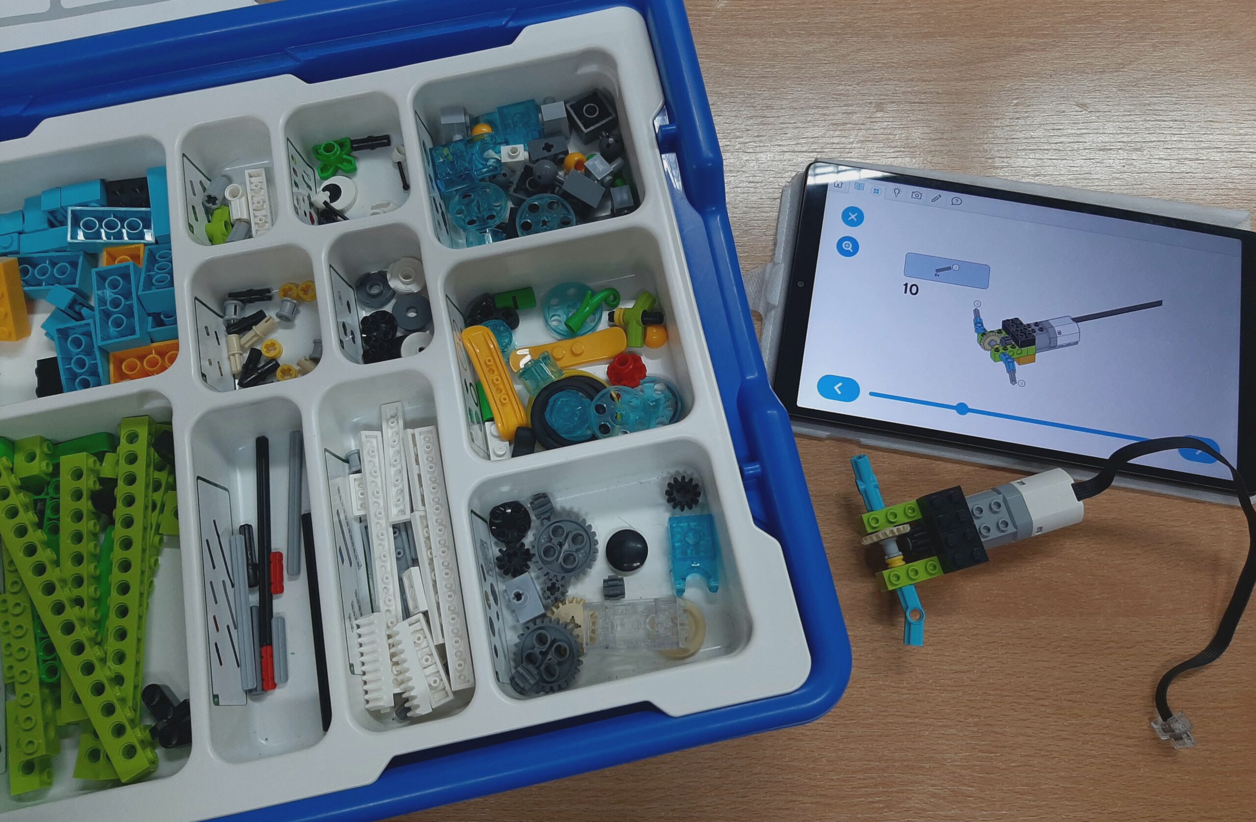 ESPACIO LEGO. TALLER DE ROBÓTICA EDUCATIVA - Centro Cultural Cine Lumière